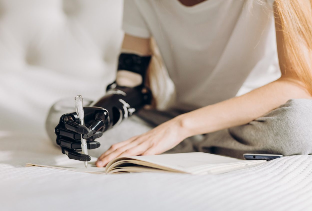 Biomedical Breakthroughs in Prosthetics – Hi-Tech Medicare Devices